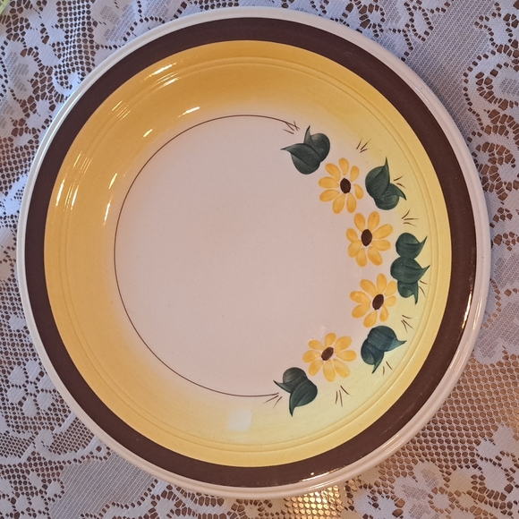 vernon kilns | Dining | Vintage Brown Eyed Susan Plate | Poshmark